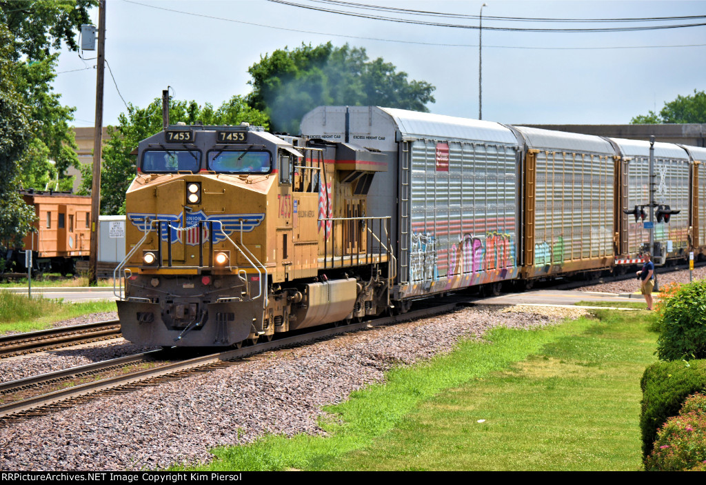 UP 7453 WB UP Geneva Sub